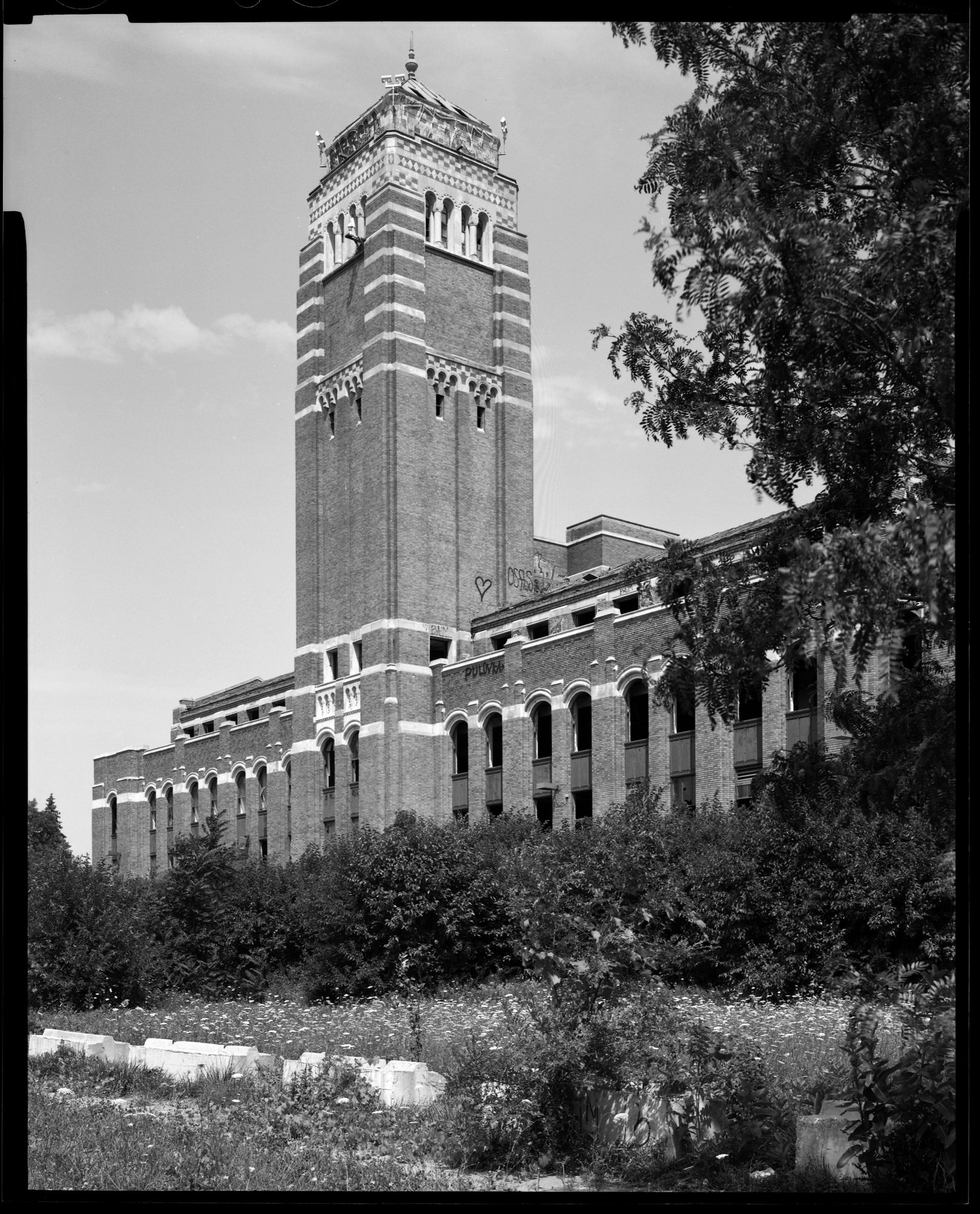 History Through the Lens - Documenting Historic Buildings, Preserving ...